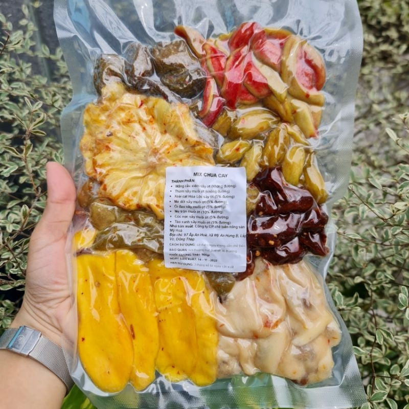 Mix Trái Cây Sấy Chua Cay 500g – Tạp Hóa Tân Bình